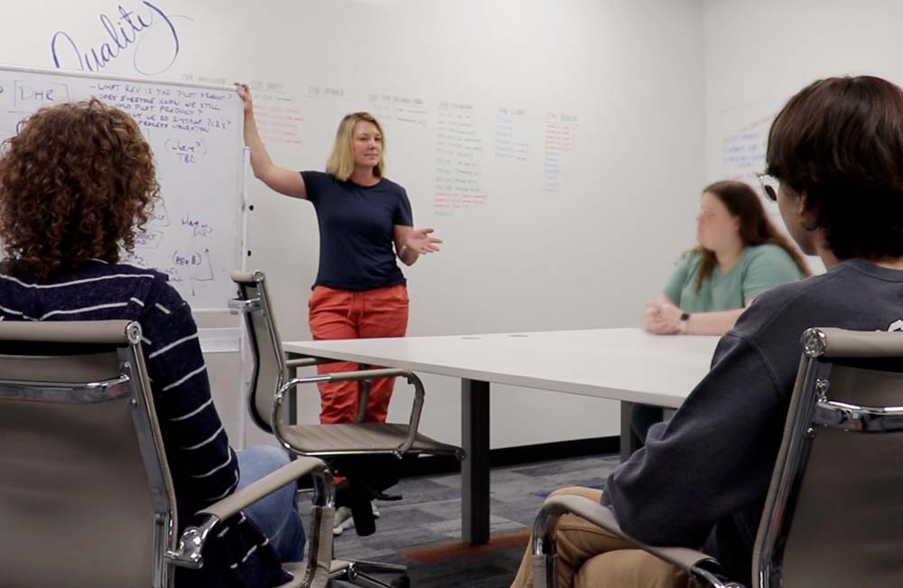 When to Involve Manufacturing in the Design Process - Blur